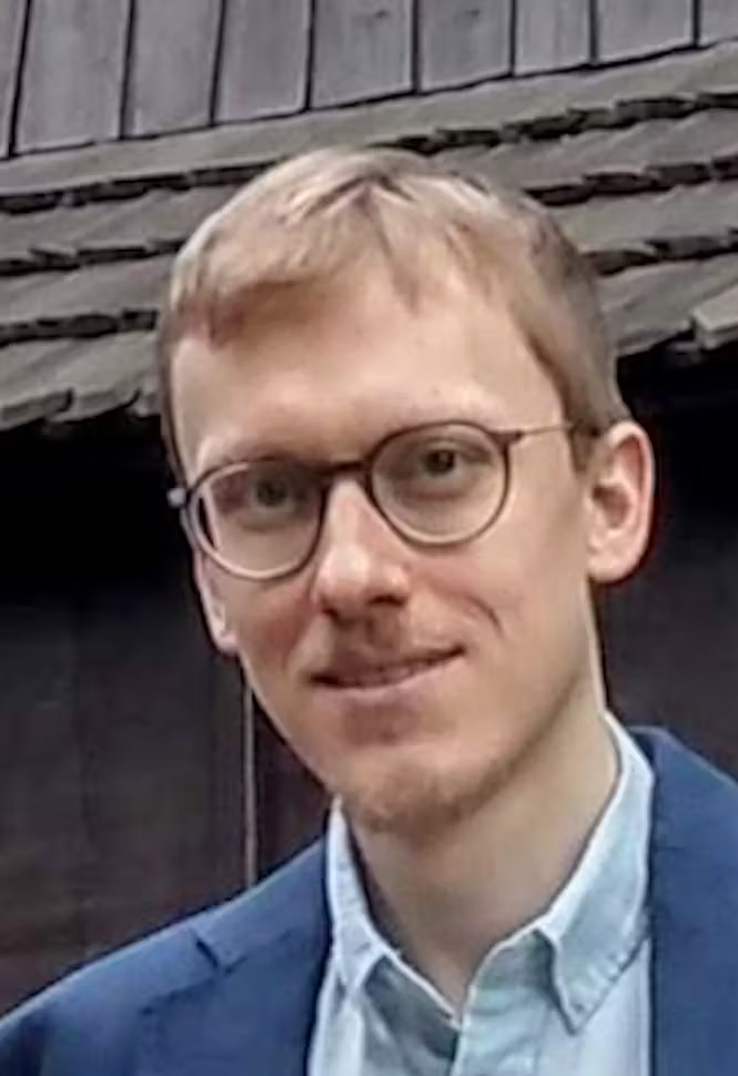 Convert Figma Designs to Code in a flash using Locofy Lightning